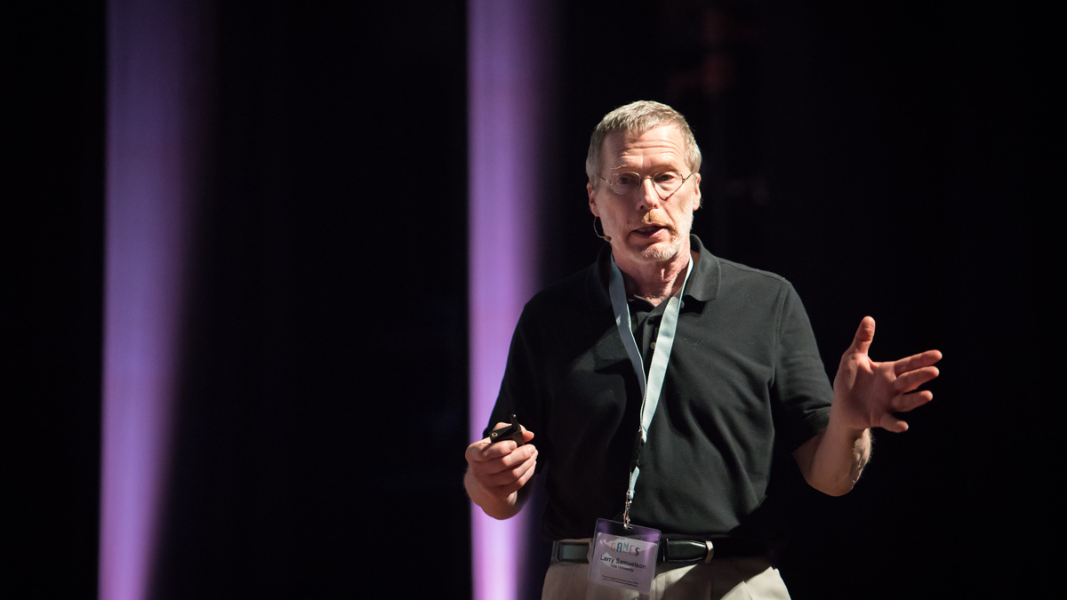 Faculty - Larry Samuelson_1.jpg?h=10d202d3&itok=sjLvInYk